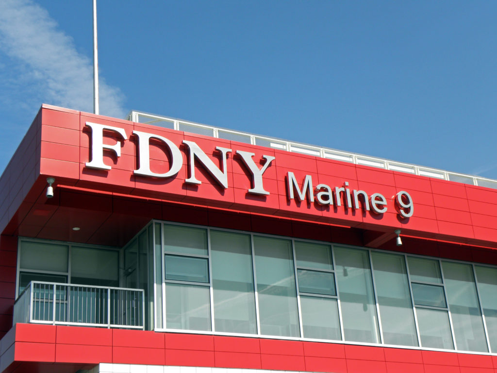 FDNY Marine Company 9 Firehouse at Homeport - LiRo