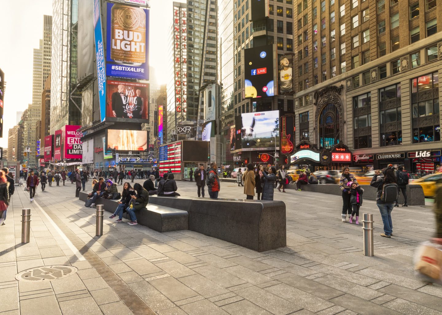 Times Square Reconstruction - LiRo