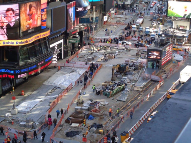 Times Square Reconstruction - LiRo